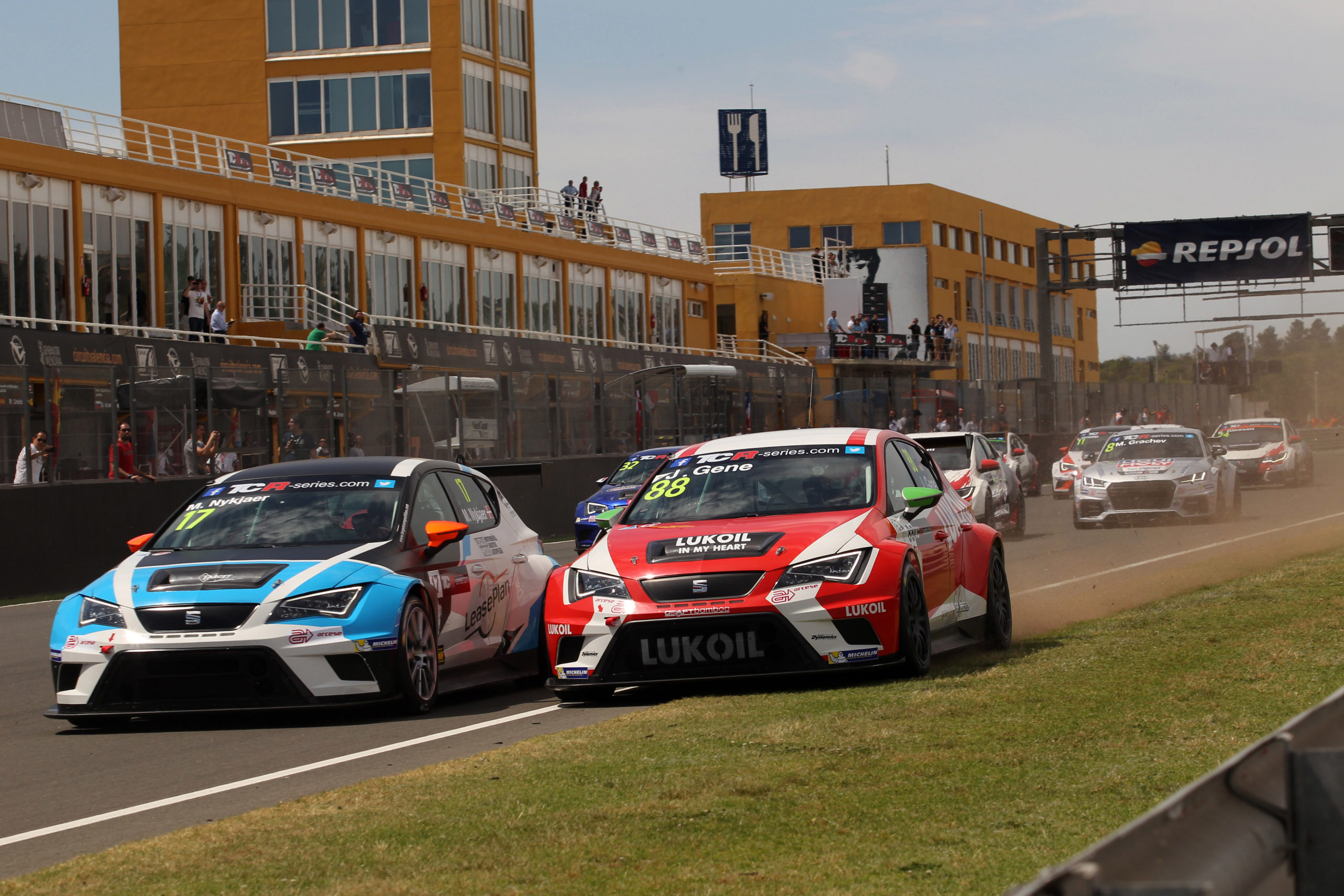 TCR Series: Oriola and Comini win for SEAT - Circuit Ricardo Tormo